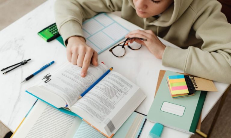 8 Best IELTS Reading Techniques to Boost Your Score